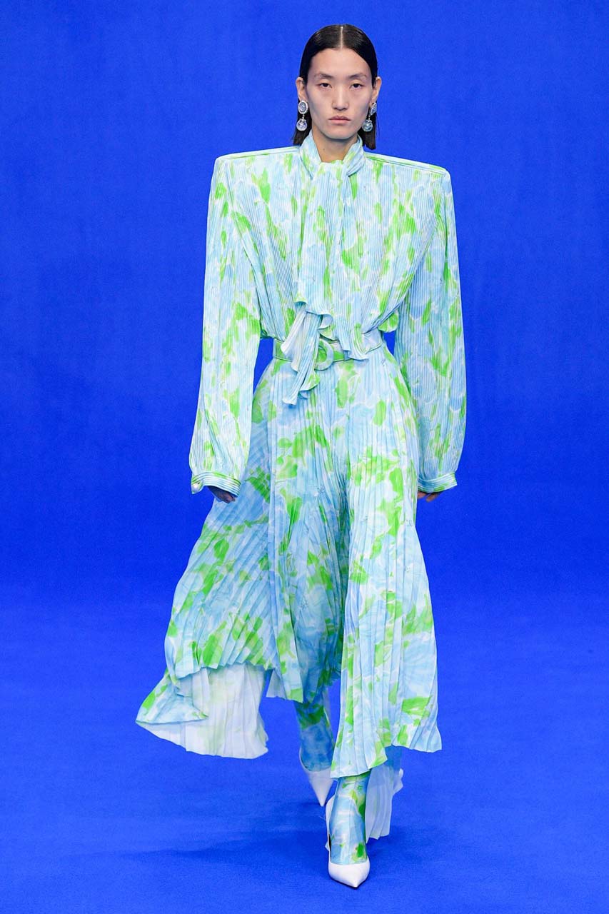 Balenciaga SS20 koleksiyonu Paris Moda Haftası'nda ortaya çıktı | PAPAAN