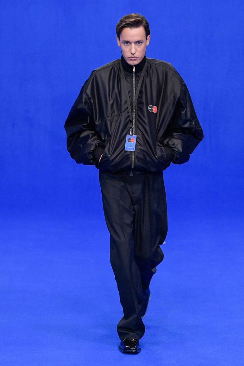 Balenciaga SS20 koleksiyonu Paris Moda Haftası'nda ortaya çıktı - PAPAAN